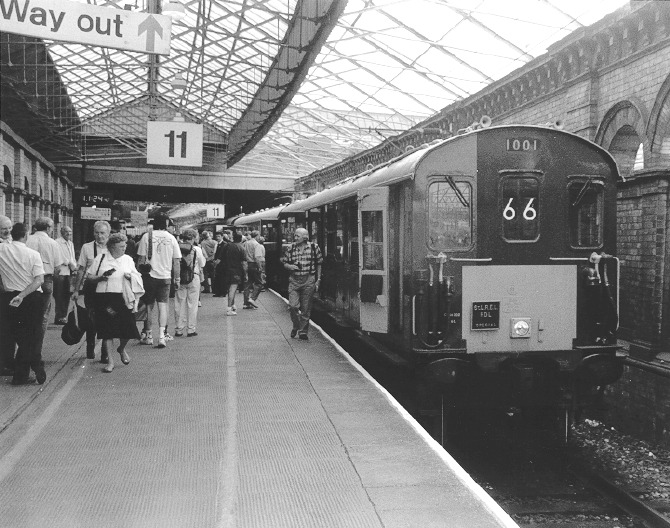 1001 at Crewe.This is a link to a larger version.